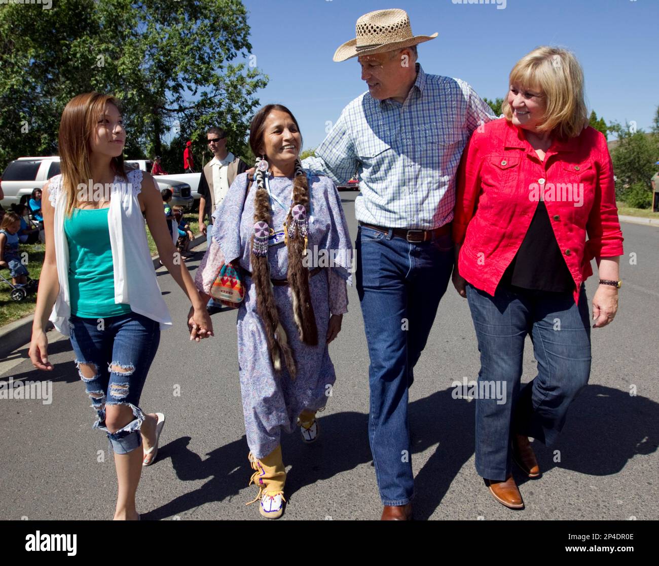 Washington Gov. Jay Inslee and wife Trudy walk with Yakama Nation ...