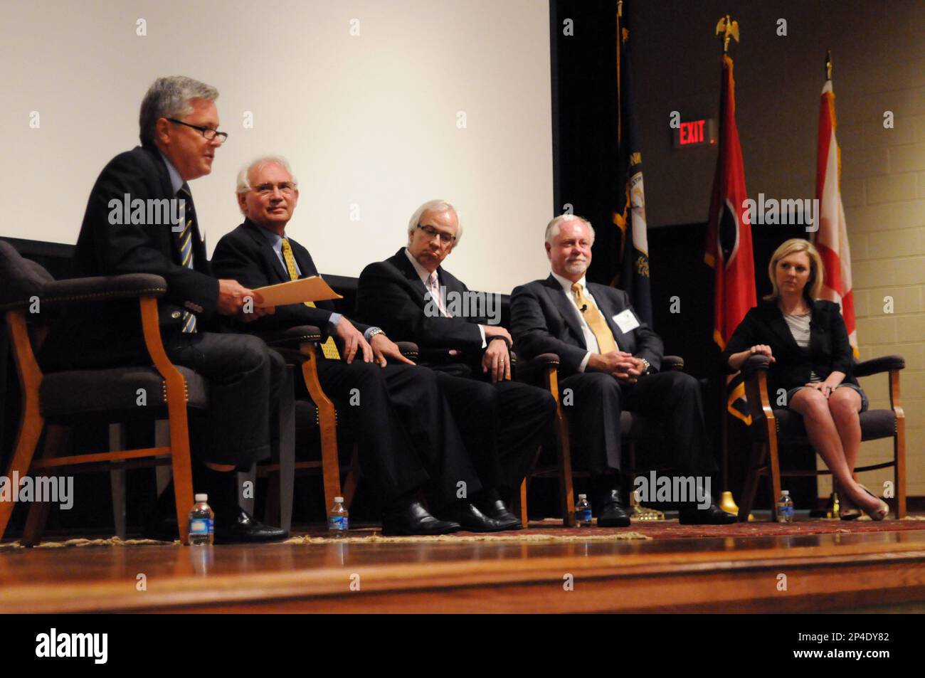 Chattanooga Can-Do panel host Ron Harr, left, introduces Mike Bradshaw ...