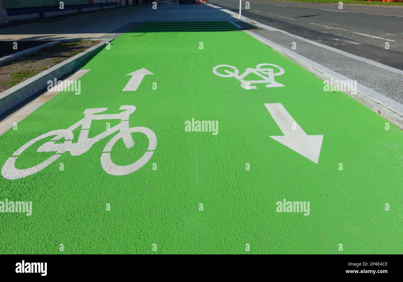 Cycleway street marking white on green background on Cameron Road ...