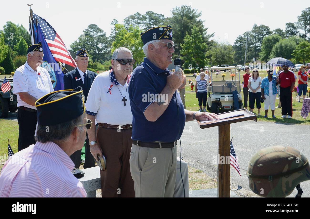 Clarence Thigpen, Commander of American Legion Post 379, reads a letter ...