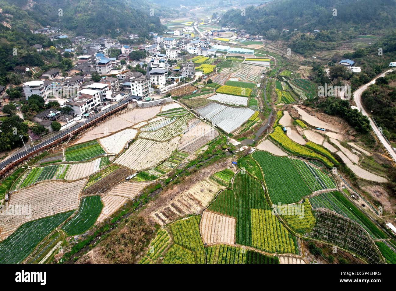 **CHINESE MAINLAND, HONG KONG, MACAU AND TAIWAN OUT** Aerial photo ...