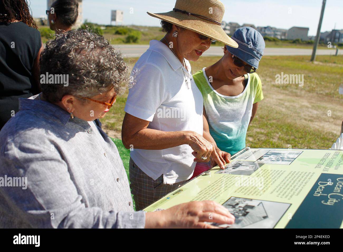 Brenda Armstrong, Fanny Chestnut Hairston, and Danielle Chestnut ...