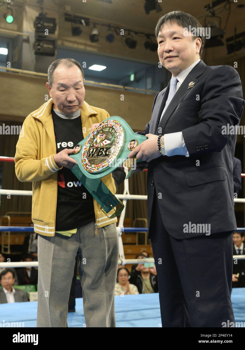 Former Japanese professional boxer Iwao Hakamada (L), ex-death-row ...