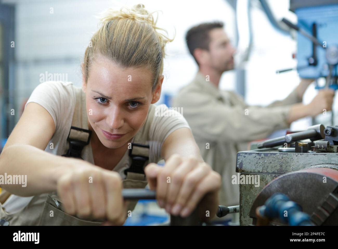 portrait of female auto repair worker Stock Photo - Alamy