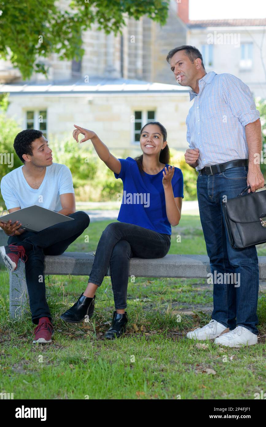 Direction pointing campus hi-res stock photography and images - Alamy