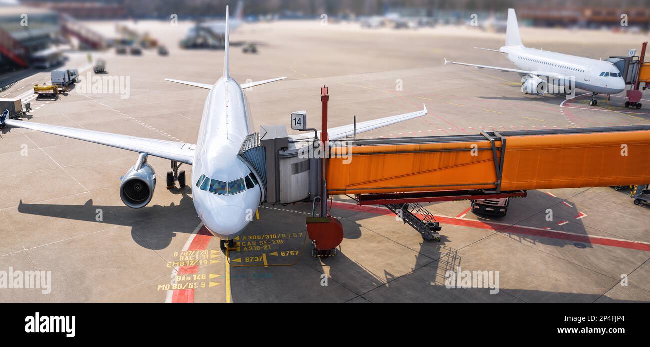 airplane getting prepared for take off Stock Photo - Alamy