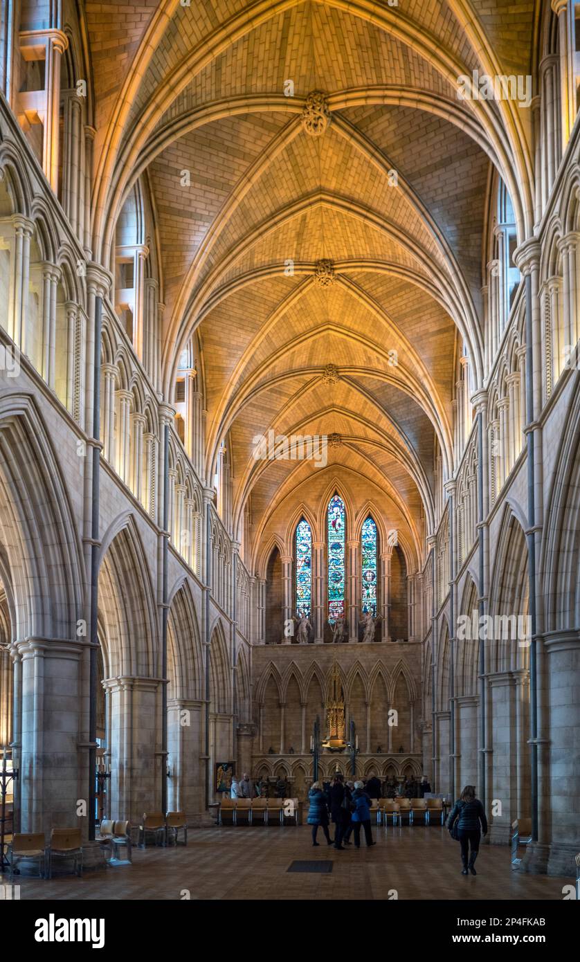 Interior View of Southwark Cathedral Stock Photo - Alamy