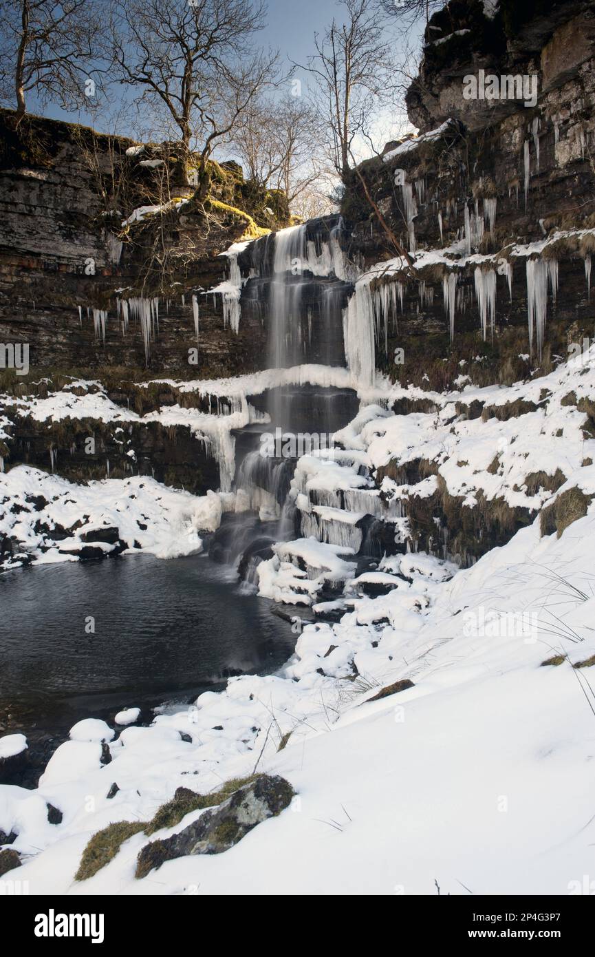 View of partially frozen waterfall with icicles, Uldale Force, River ...