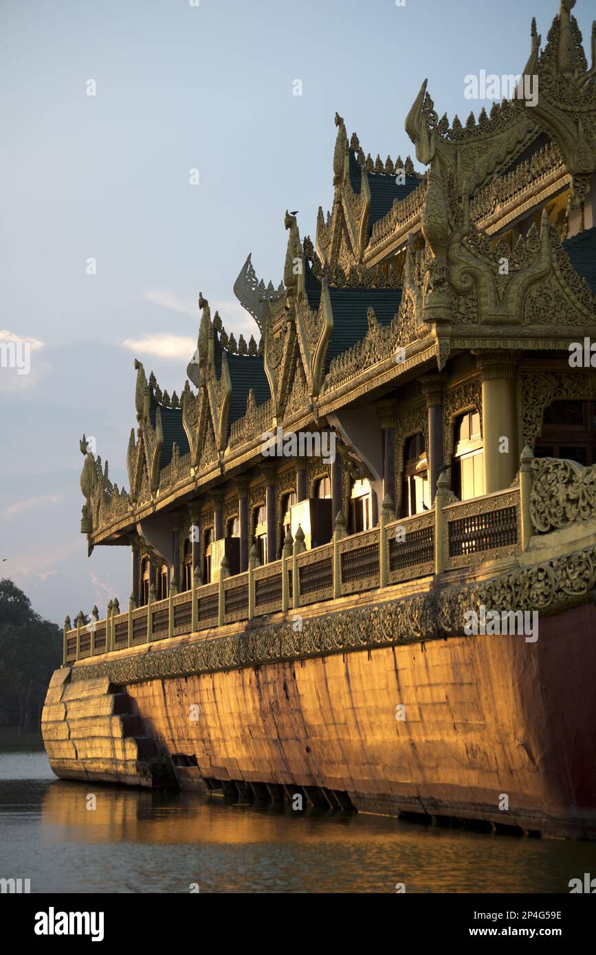 Karaweik (concrete reproduction of a royal barge), Lake Kandawgyi ...