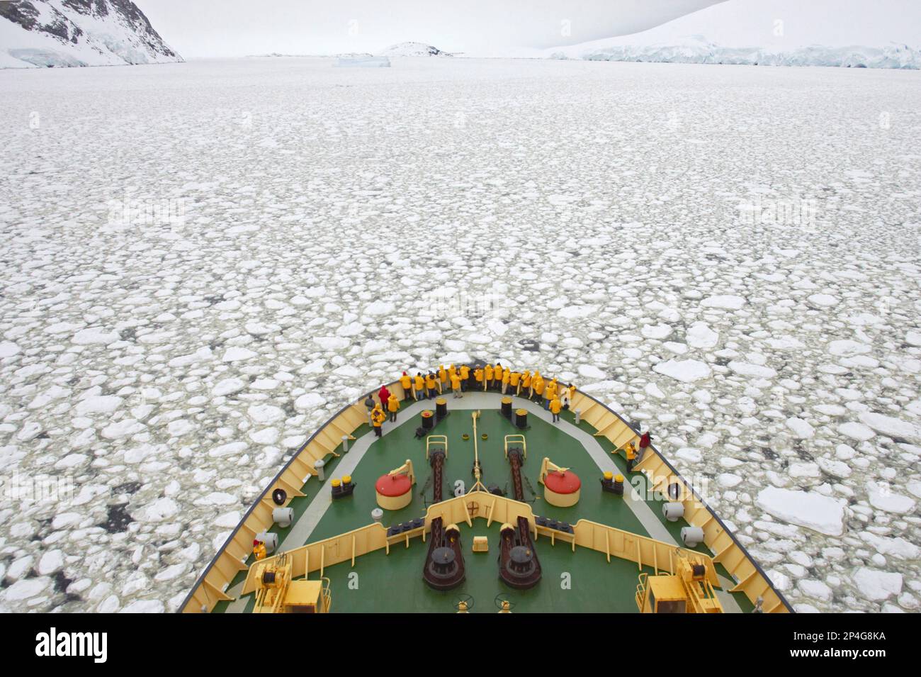Breaking down ice floe hi-res stock photography and images - Alamy