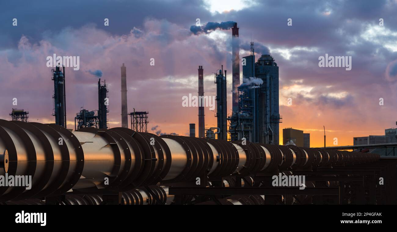 Piping in oil gas refinery hi-res stock photography and images - Alamy