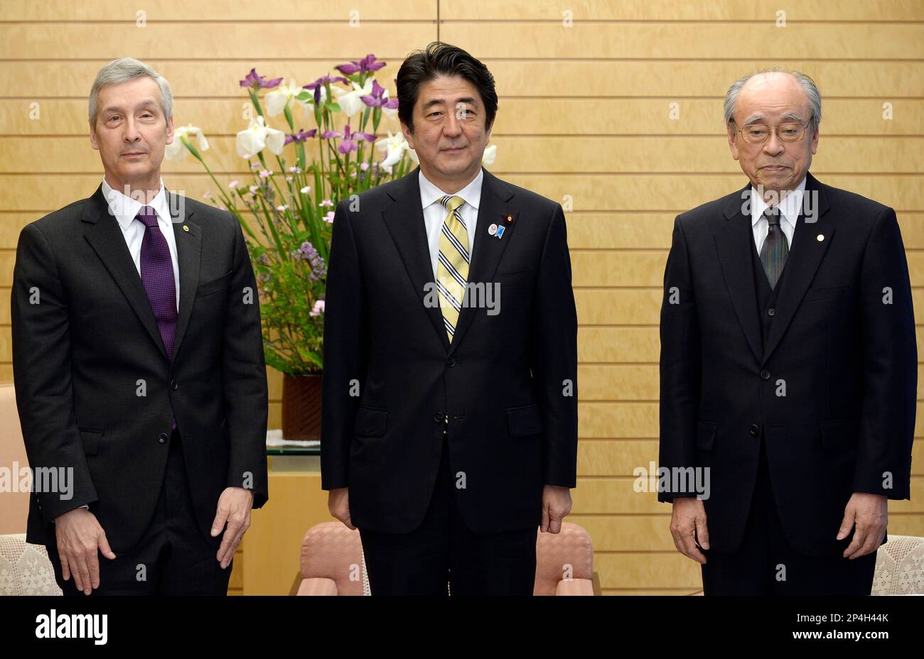 Japan Prize laureates molecular biologist Charles David Allis, left, of ...