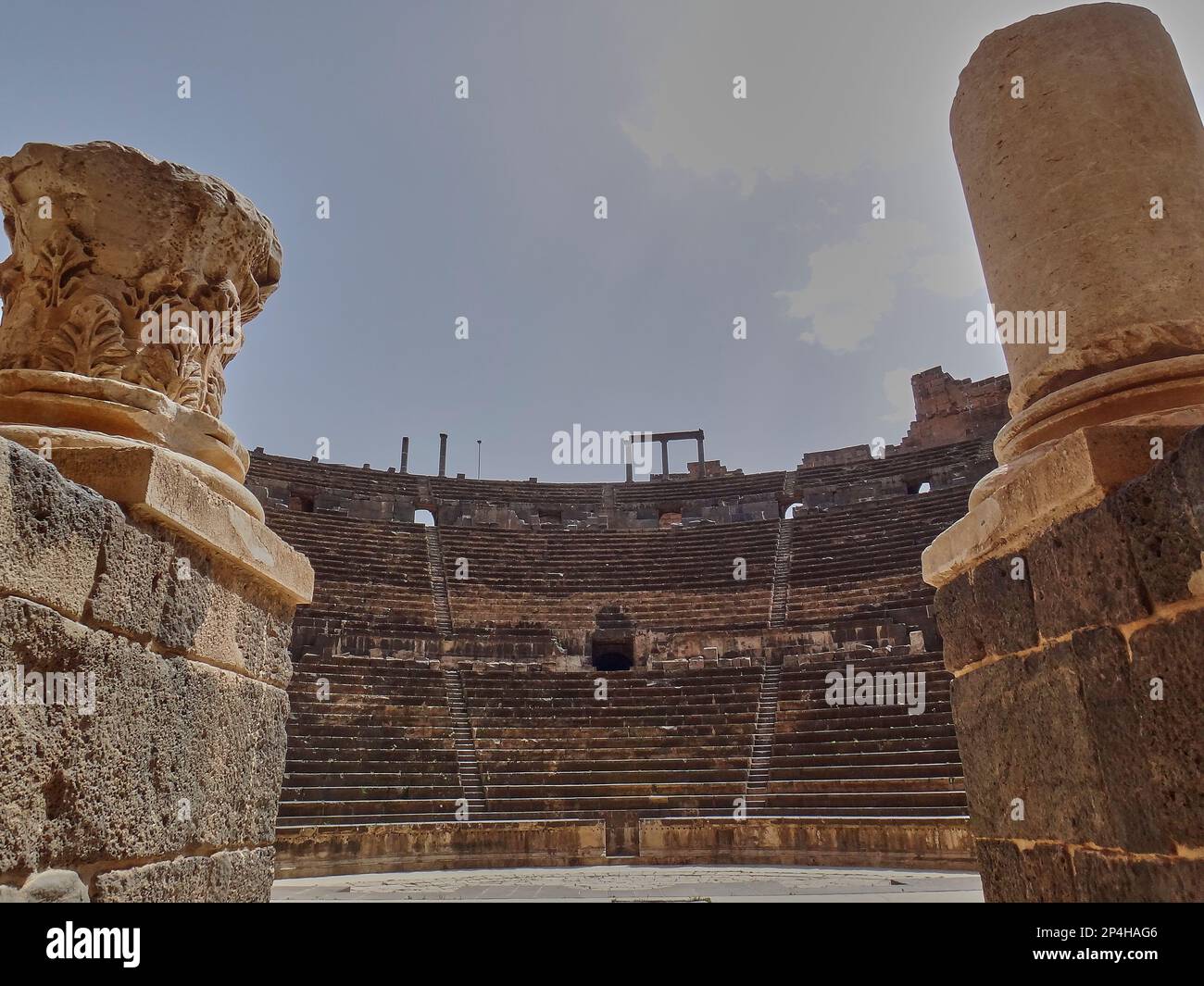 Ancient syria syrian architecture hi-res stock photography and images ...