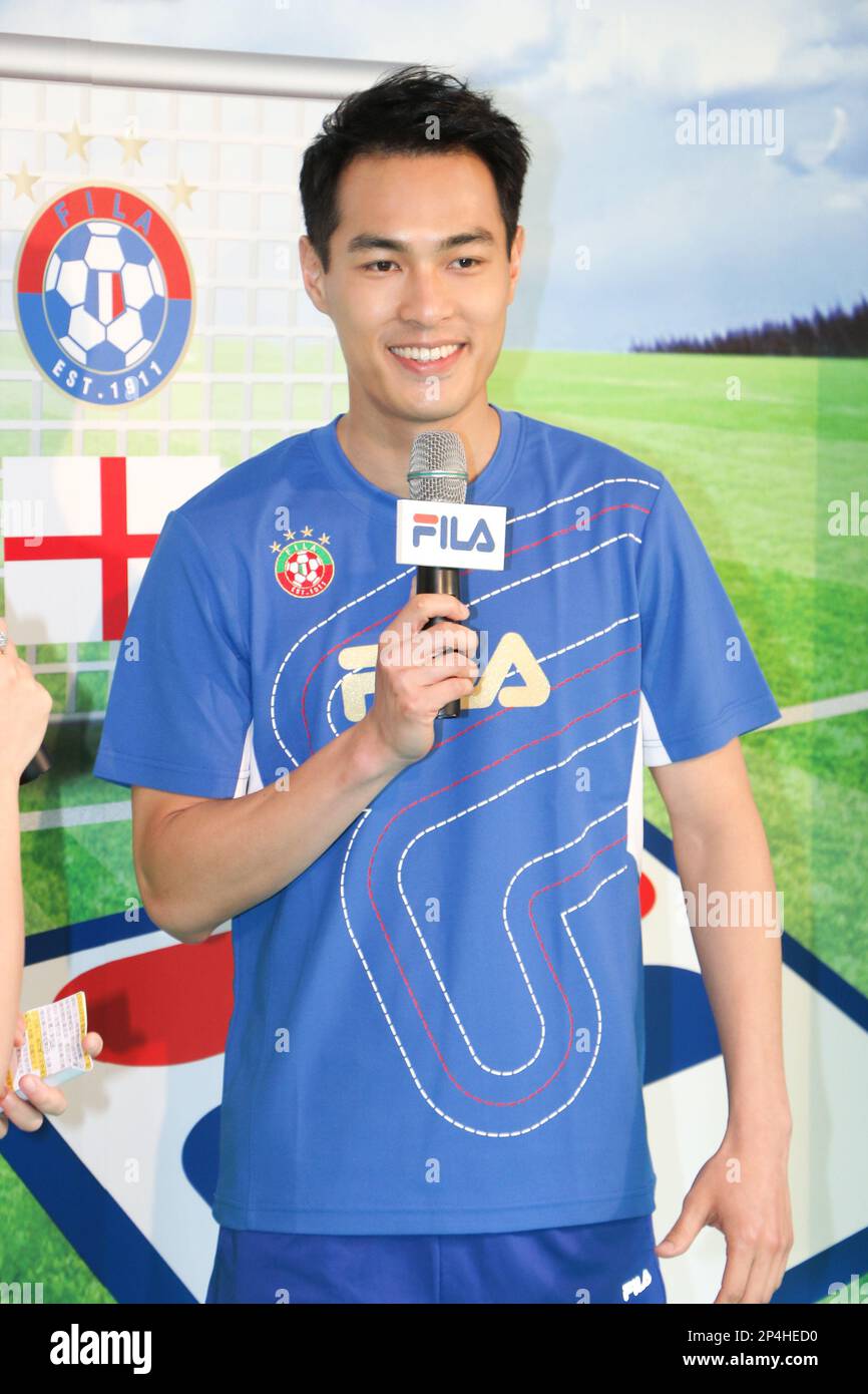 Actress Tony Yang attends opening ceremony of brand sports store in ...