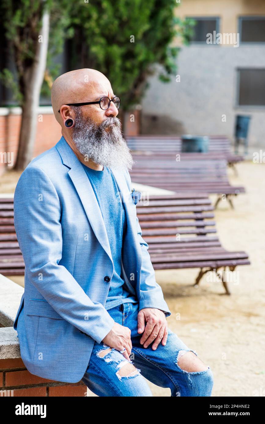 Bearded man in blue hat hi-res stock photography and images - Alamy