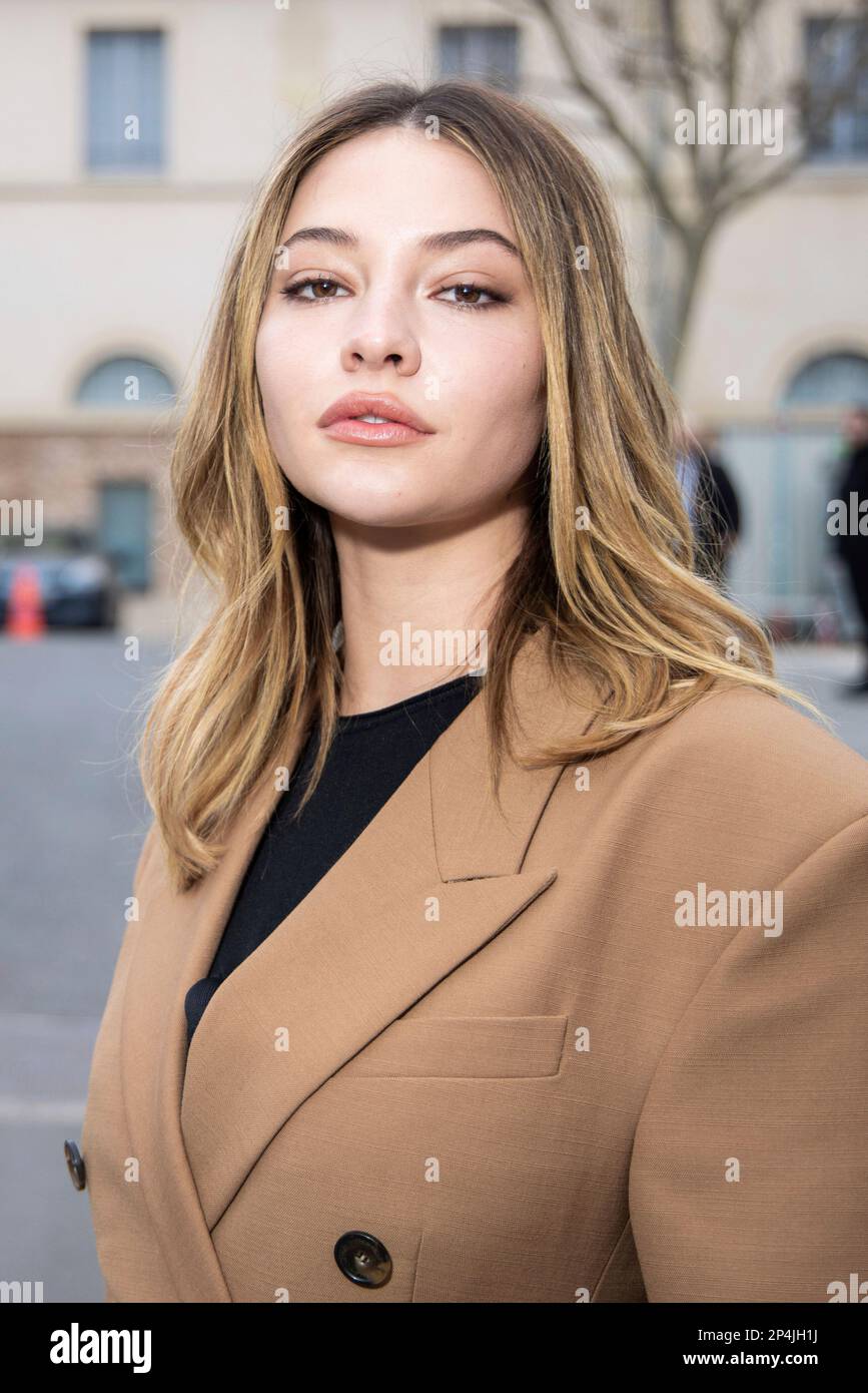 Madelyn Cline attends the Stella McCartney Fall/Winter 2023-2024 ready ...