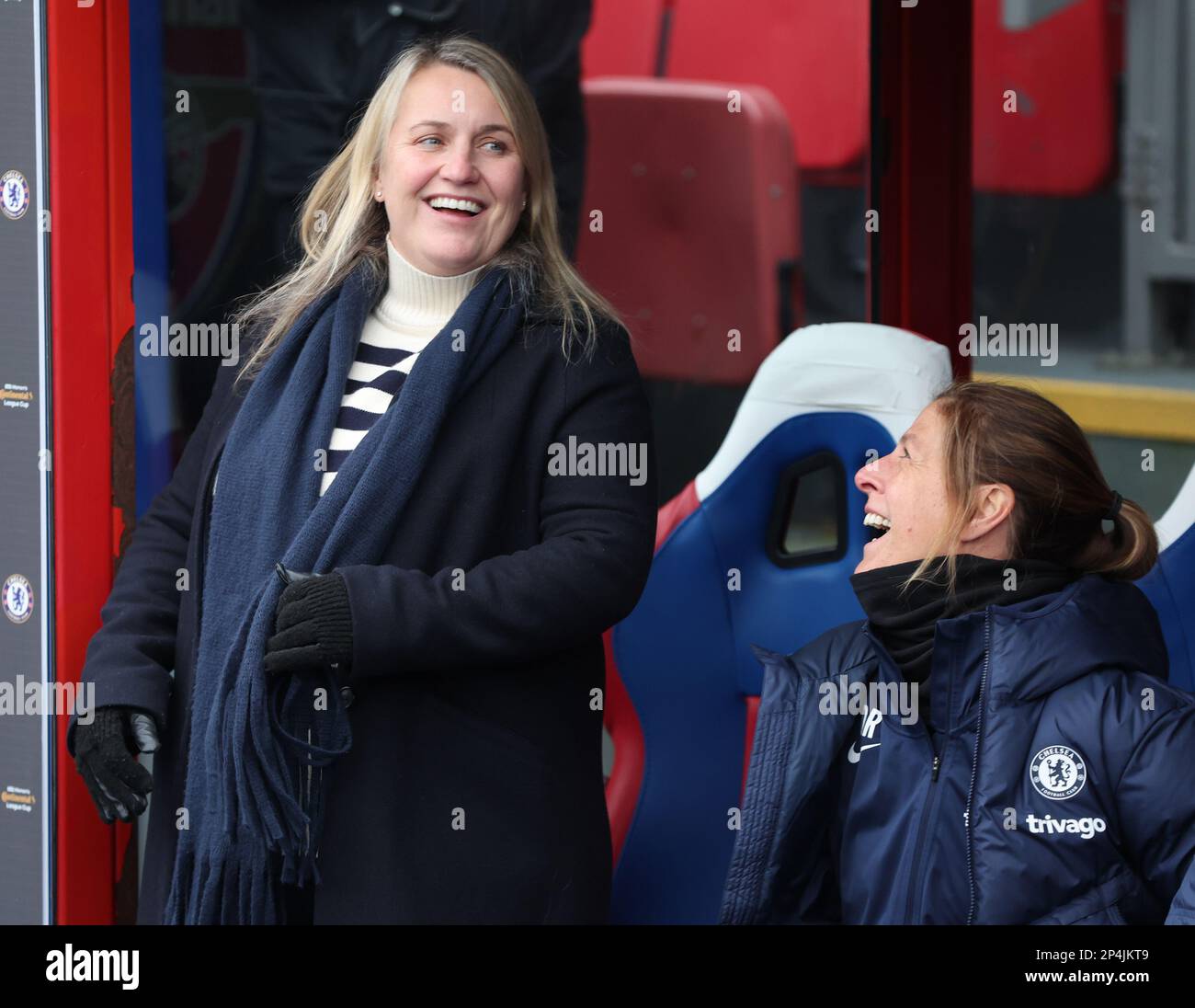 Mat of tyres hi-res stock photography and images - Alamy