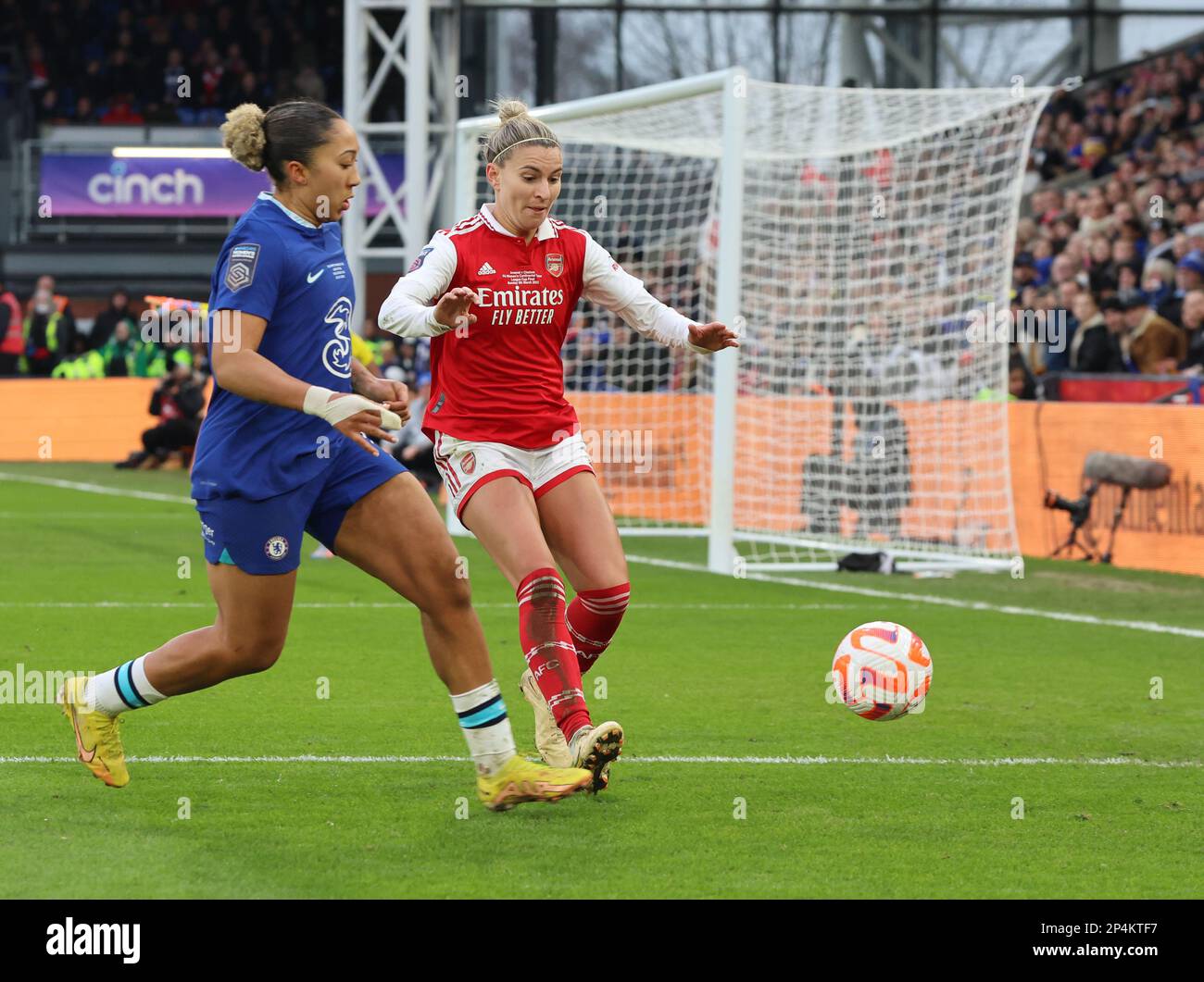 Lauren james arsenal hi-res stock photography and images - Alamy