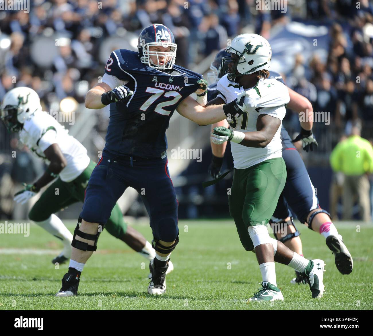 University of Connecticut Huskeys offensive lineman Jimmy Bennett (72 ...