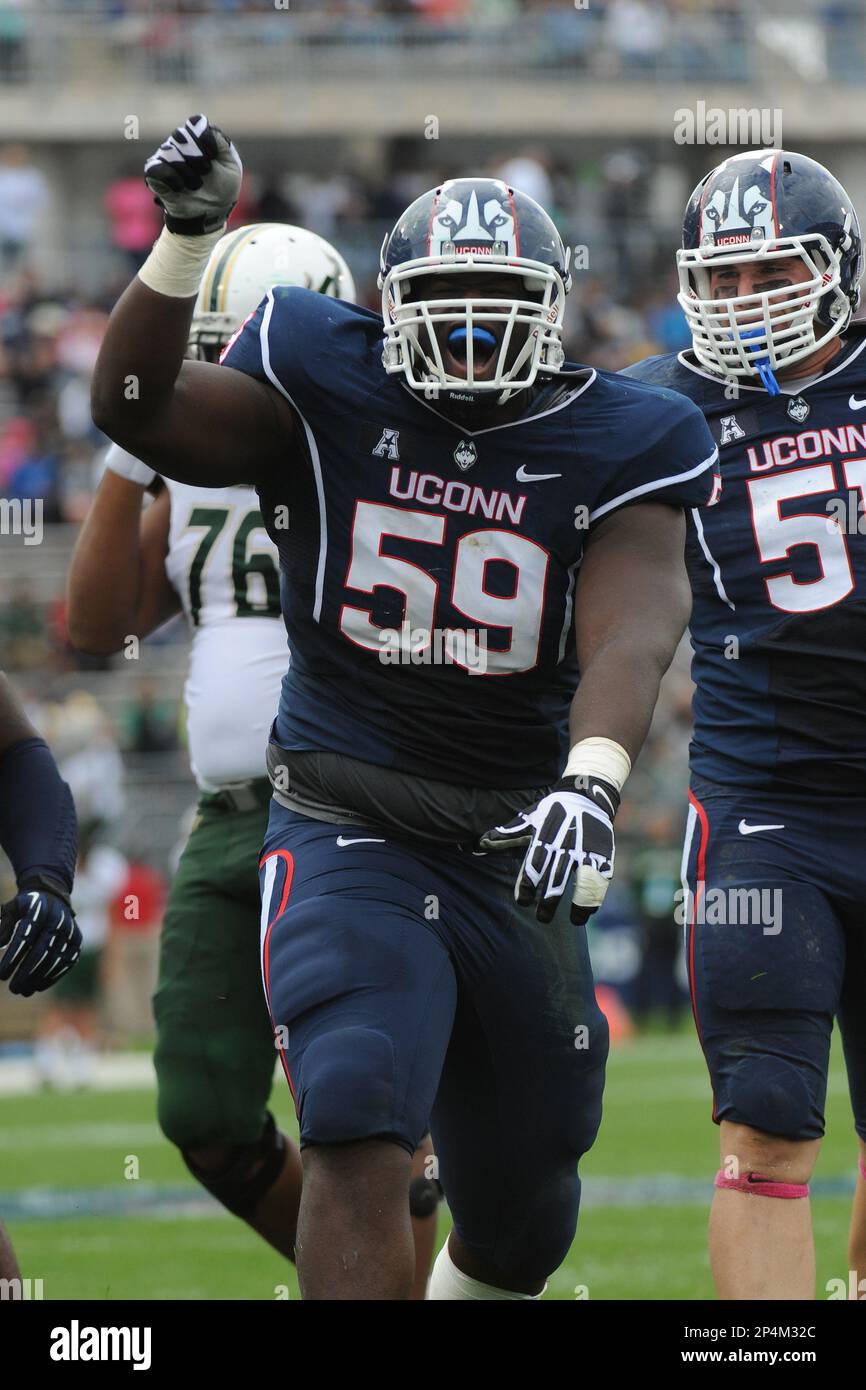 University of Connecticut Huskeys defensive lineman Shamar Stephen (59 ...