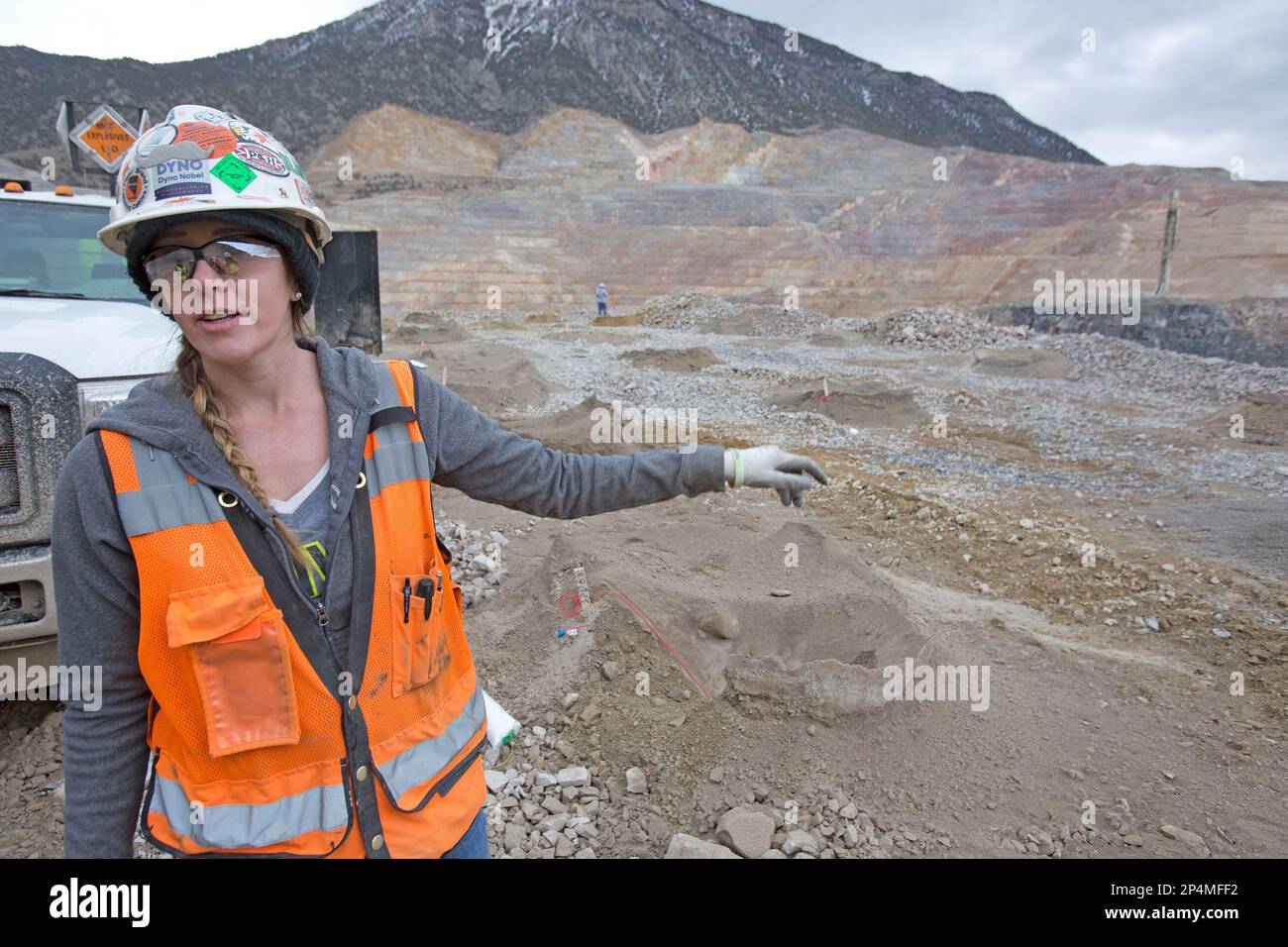 Blast technician Malea Filippini explains what is happening at a trim ...