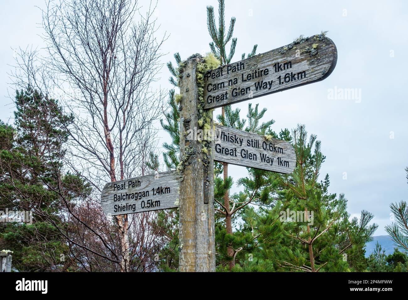 Waymarker sign hi-res stock photography and images - Alamy