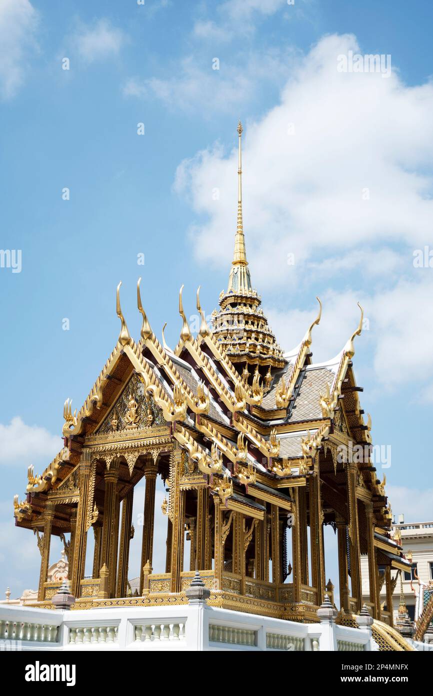 Phra Tinang Aporn Phimok Prasat Pavilion in the Grand Palace in Bangkok ...