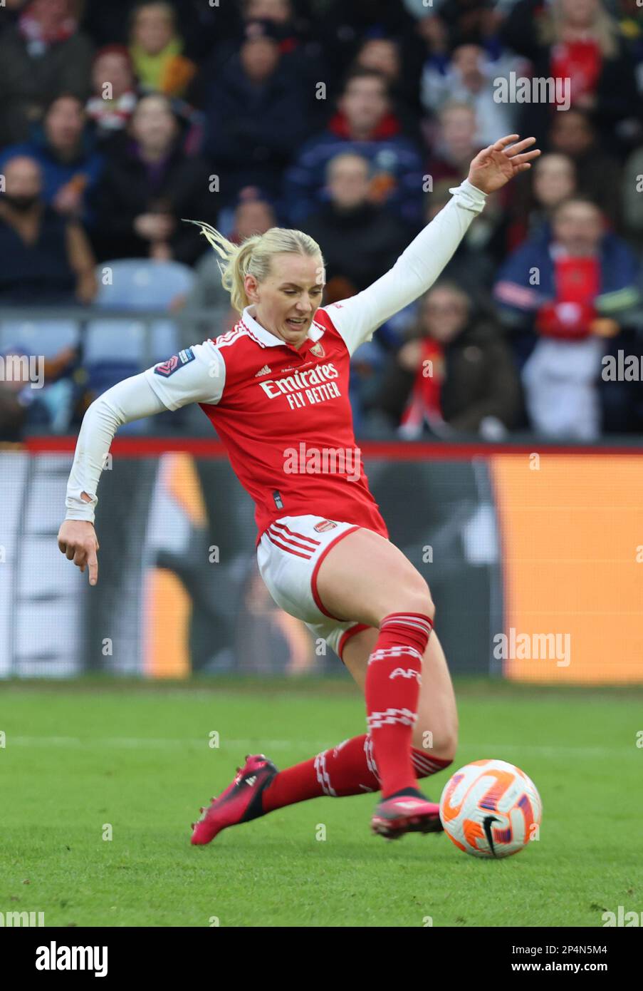 Stina Blackstenius of Arsenal in action during FA Women's Continental ...