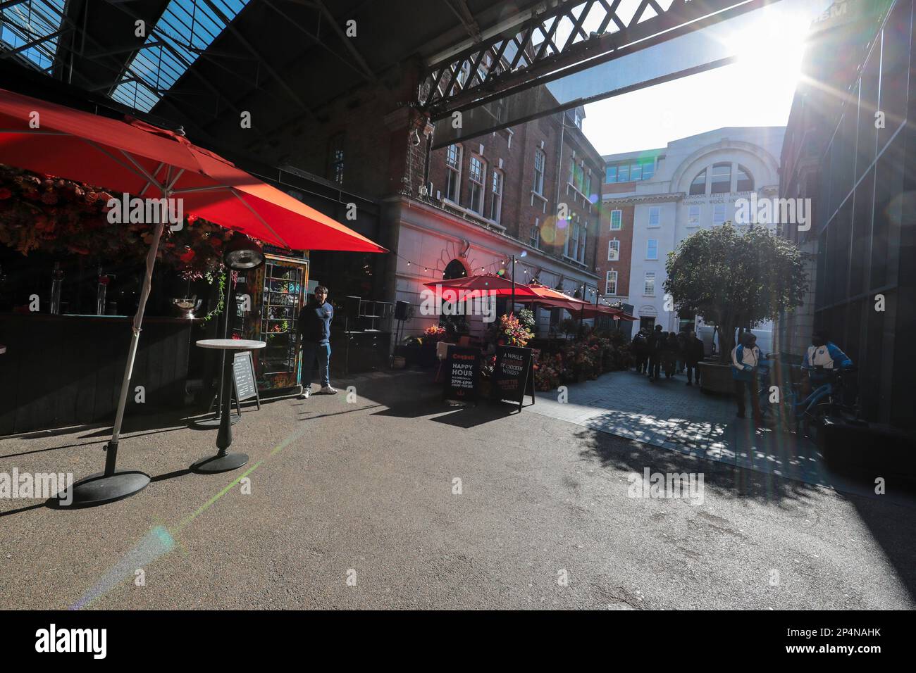 Spitalfields market food hall hi-res stock photography and images - Alamy