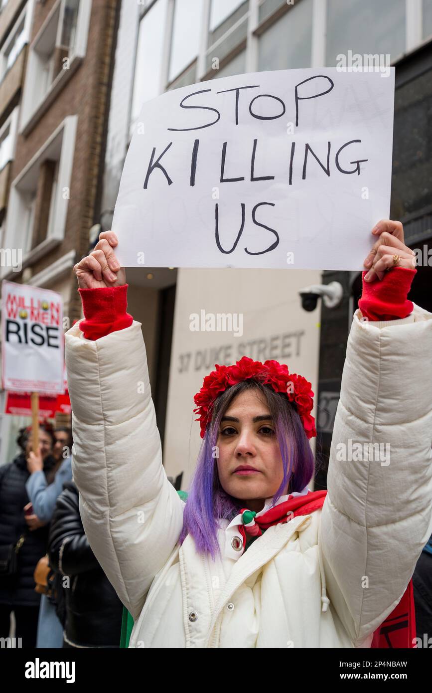 Stop violence against women hi-res stock photography and images - Alamy