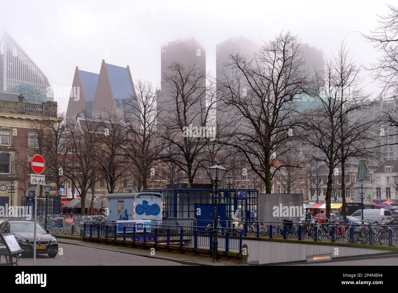 The hague flea market hi-res stock photography and images - Alamy