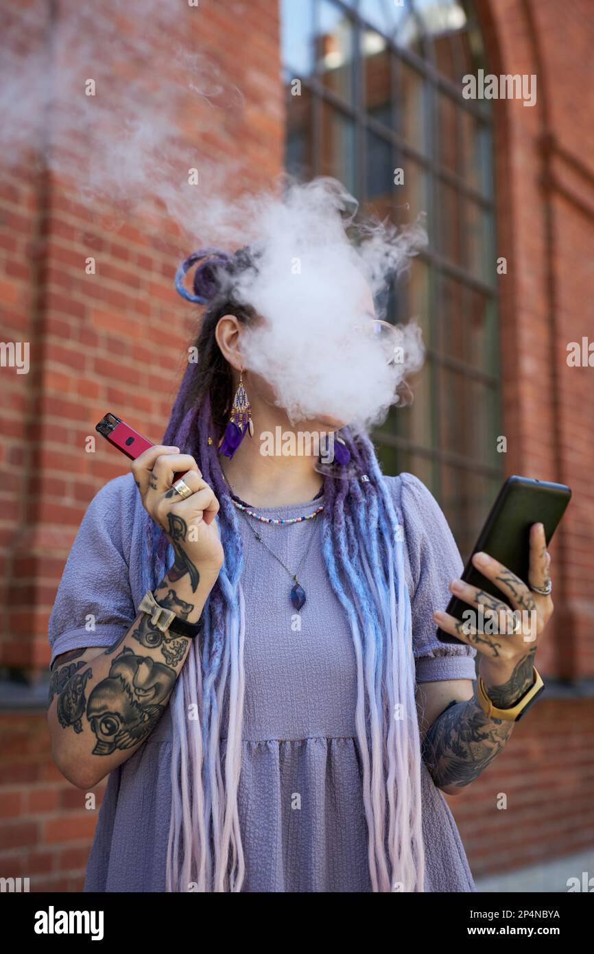 Hiding bad habit hi-res stock photography and images - Alamy