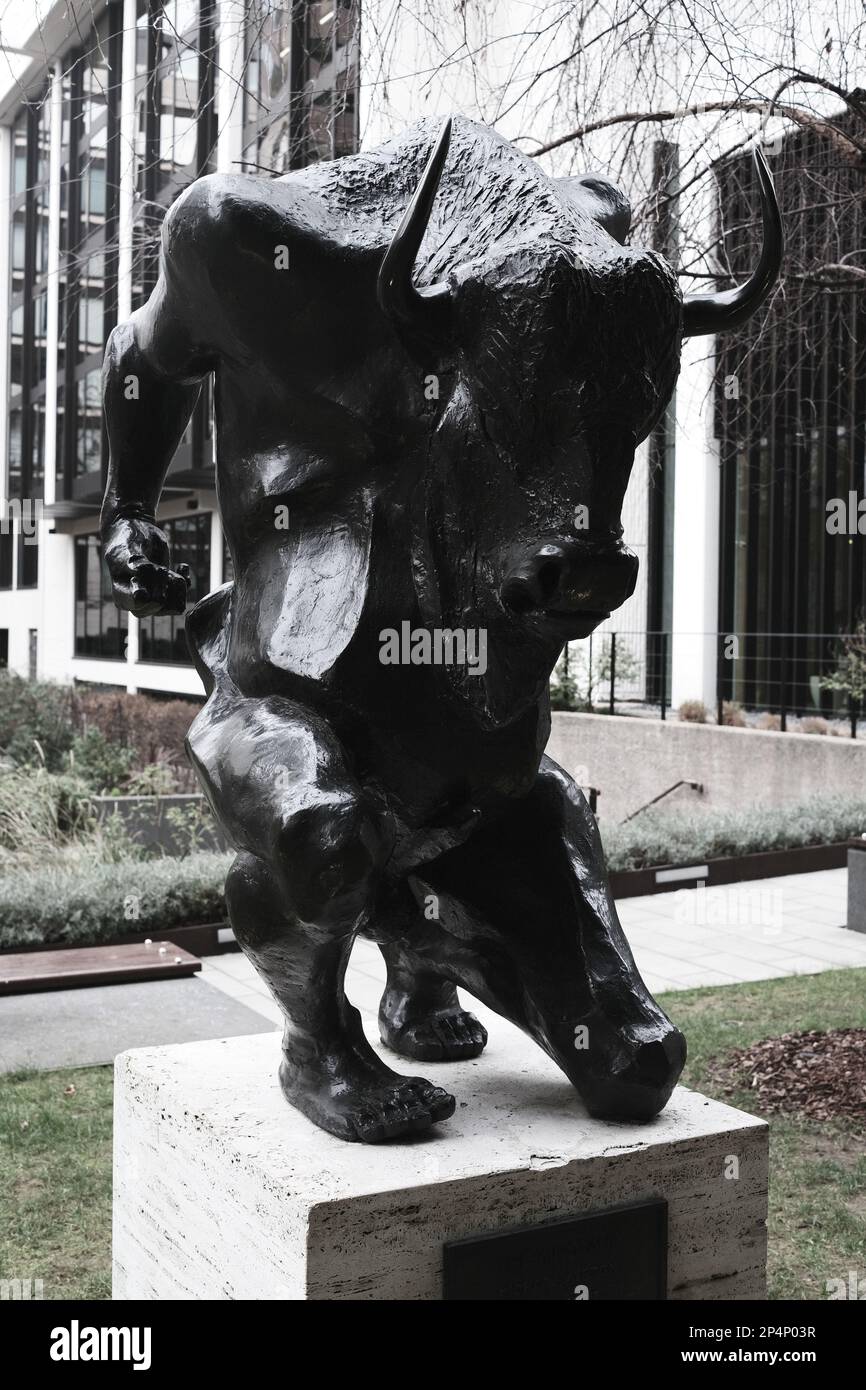 Michael ayrton minotaur sculpture hi-res stock photography and images ...