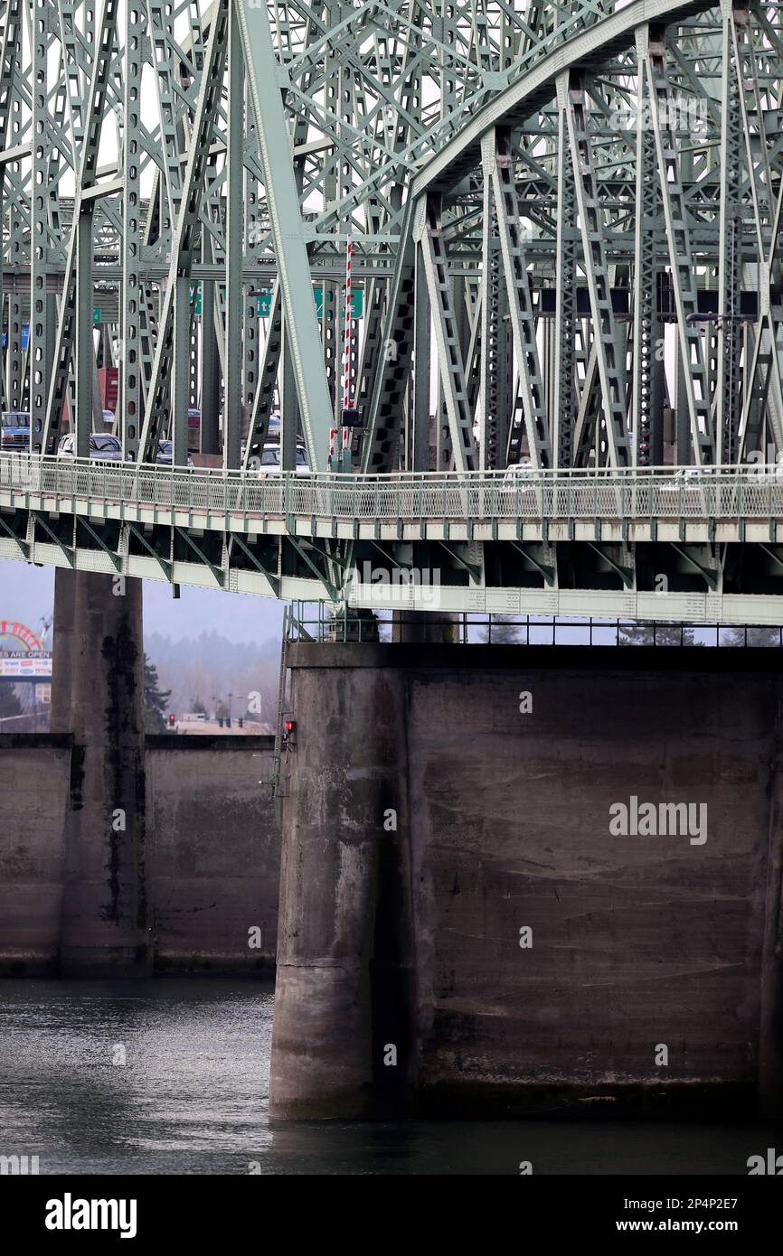 this Jan. 28, 2913, photo, shows a view of the Interstate 5 bridge from ...