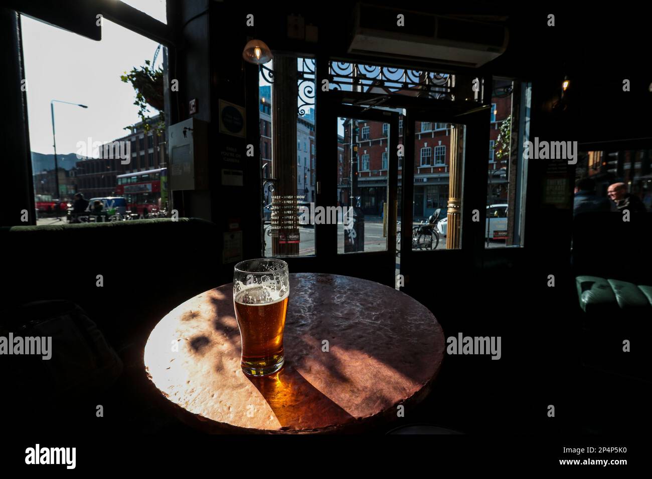 Ten Bells pub, Spitalfields, London. Little changed since the days of ...
