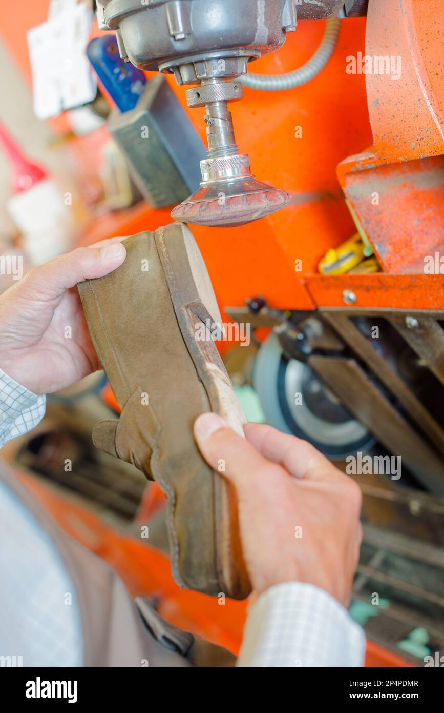 Edge shaping hi-res stock photography and images - Alamy