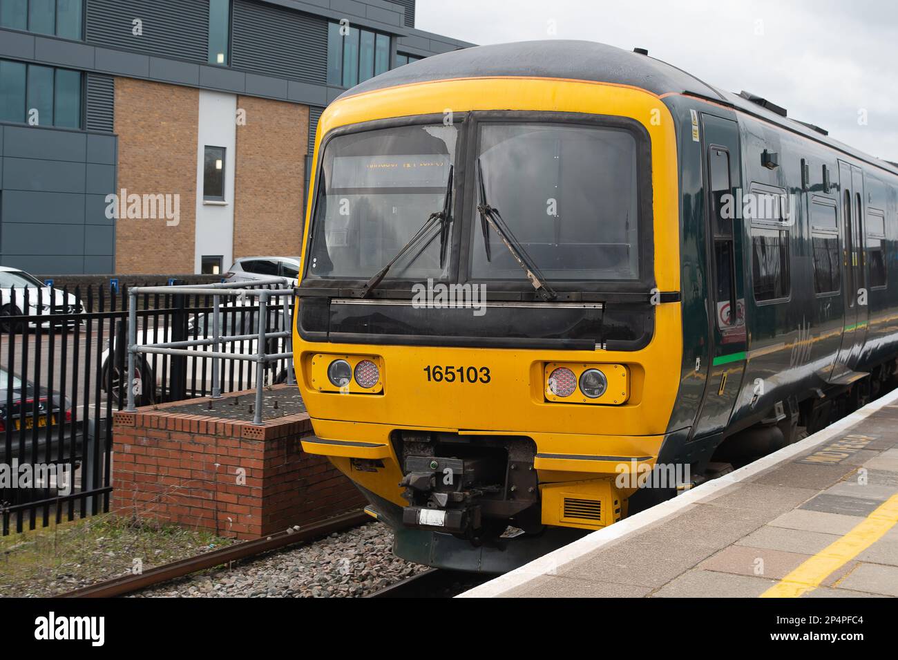 Windsor, Berkshire, UK. 6th March, 2023. A GWR train at Windsor Central ...