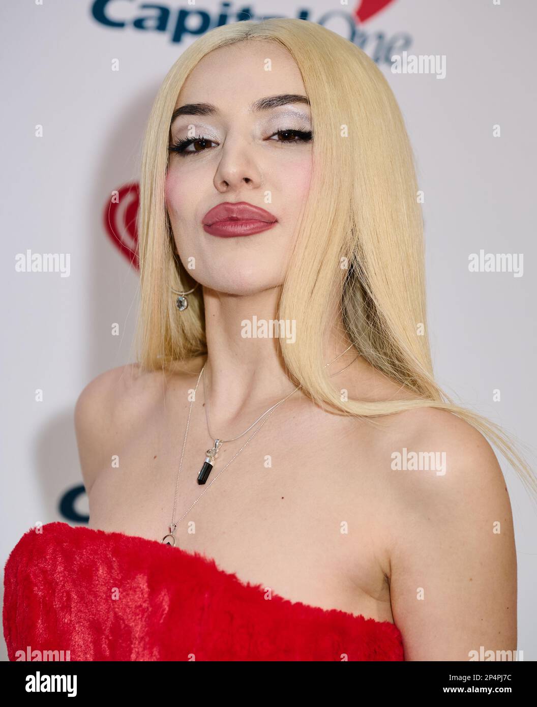 Ava max iheartradio jingle ball hi-res stock photography and images - Alamy
