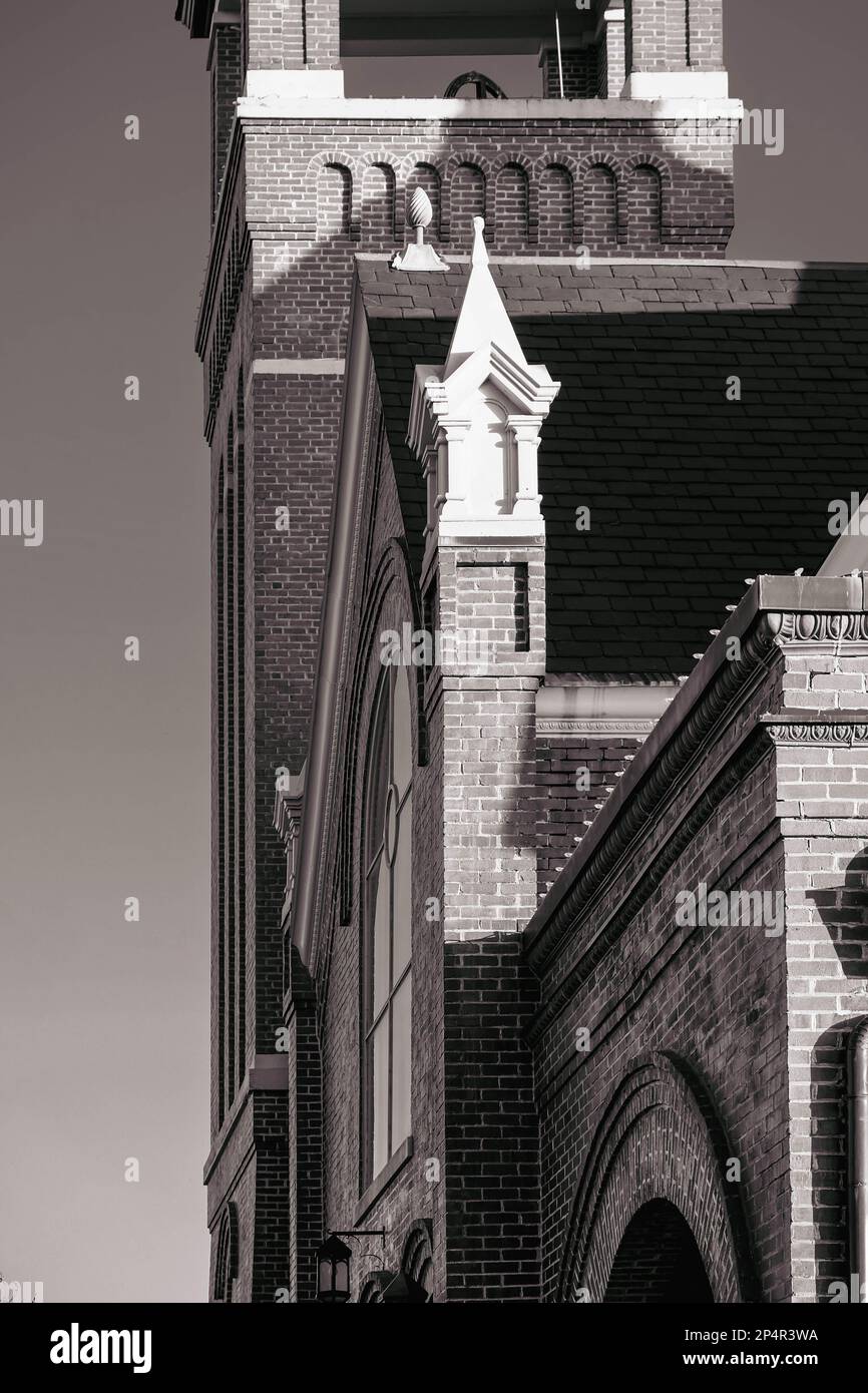 Side perspective historic church hi-res stock photography and images ...