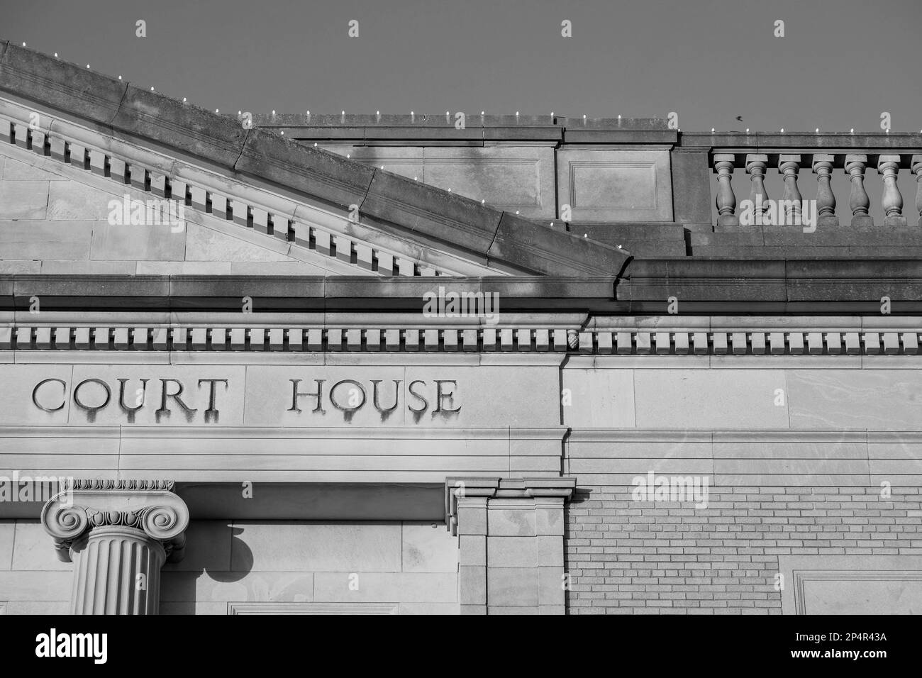 Corroded facade hi-res stock photography and images - Alamy
