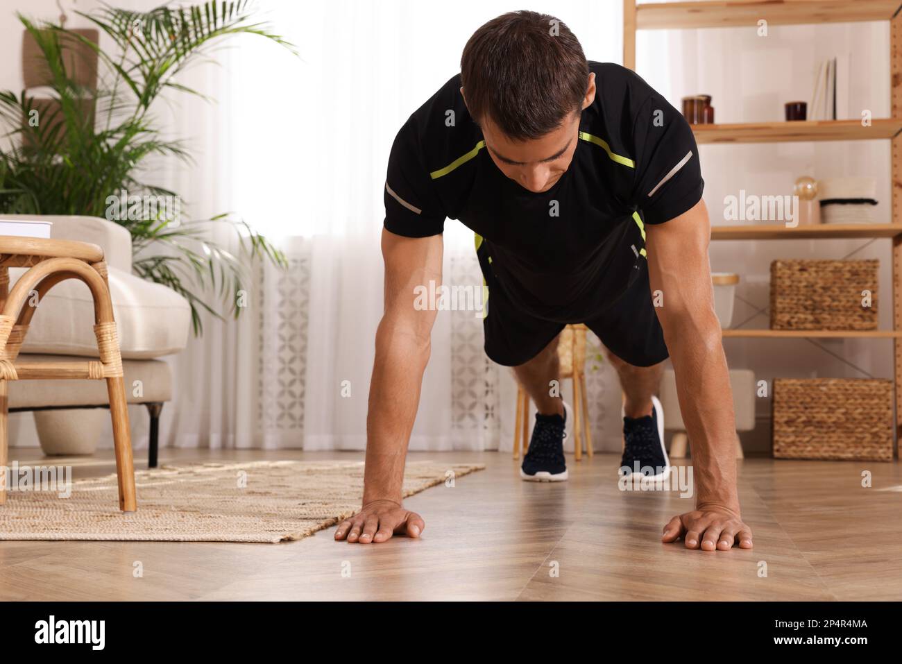 High plank pose hi-res stock photography and images - Alamy