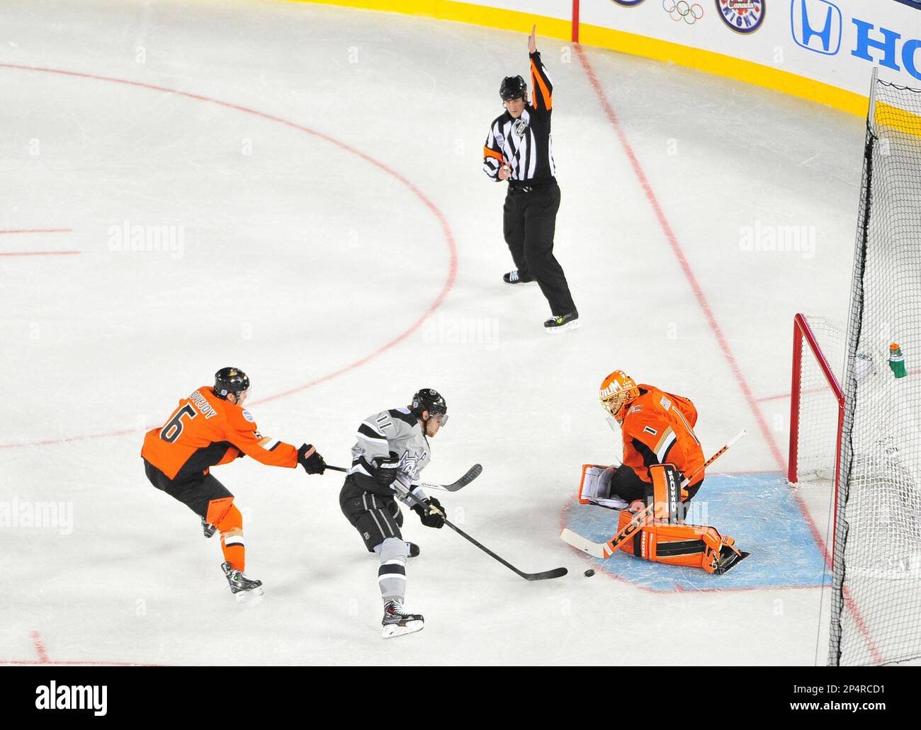 January 25, 2014 - Los Angeles, CA: Jonas Hiller of the Ducks makes a ...