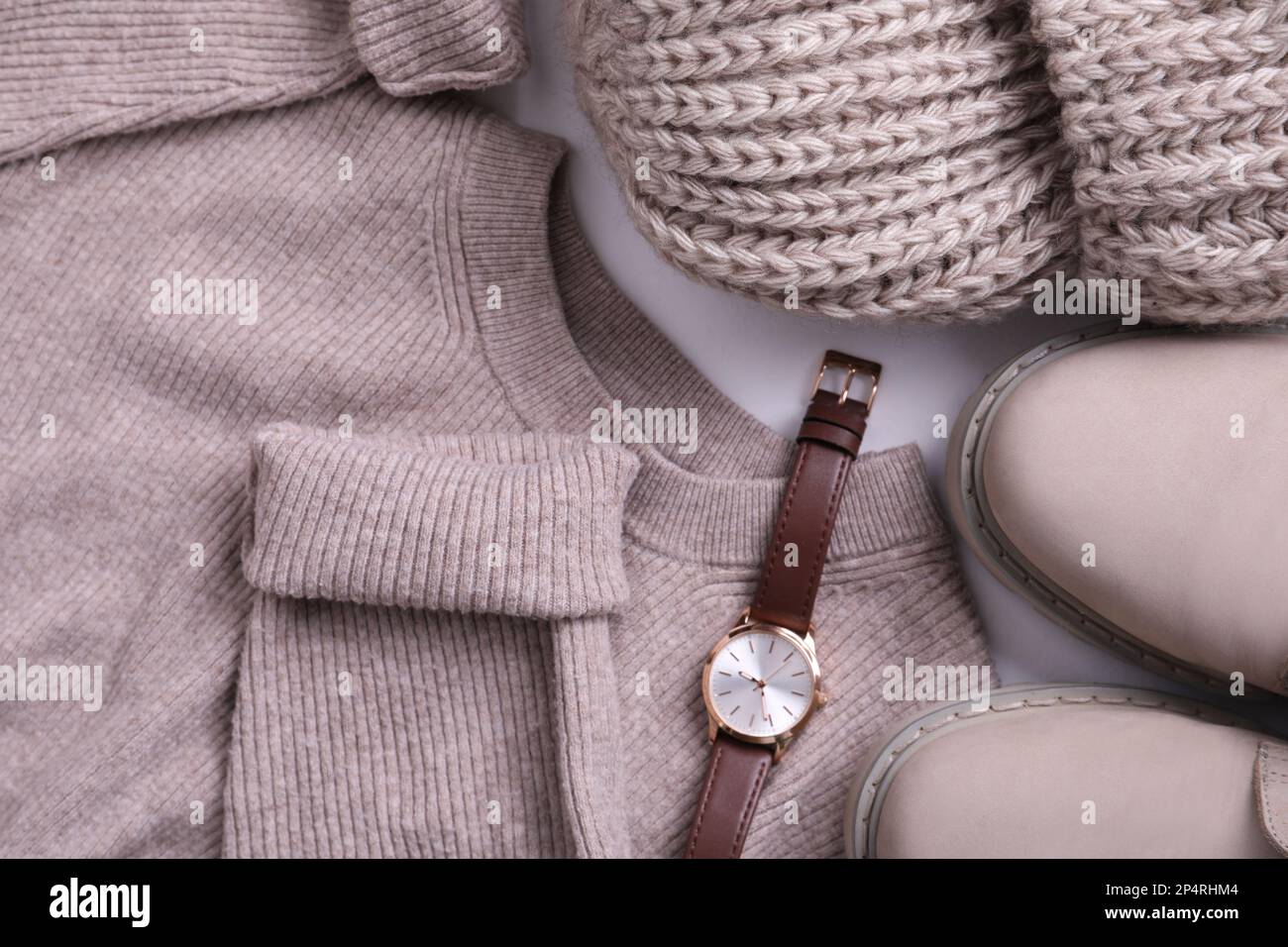 Fall fashion. Layout with woman's outfit, top view Stock Photo - Alamy