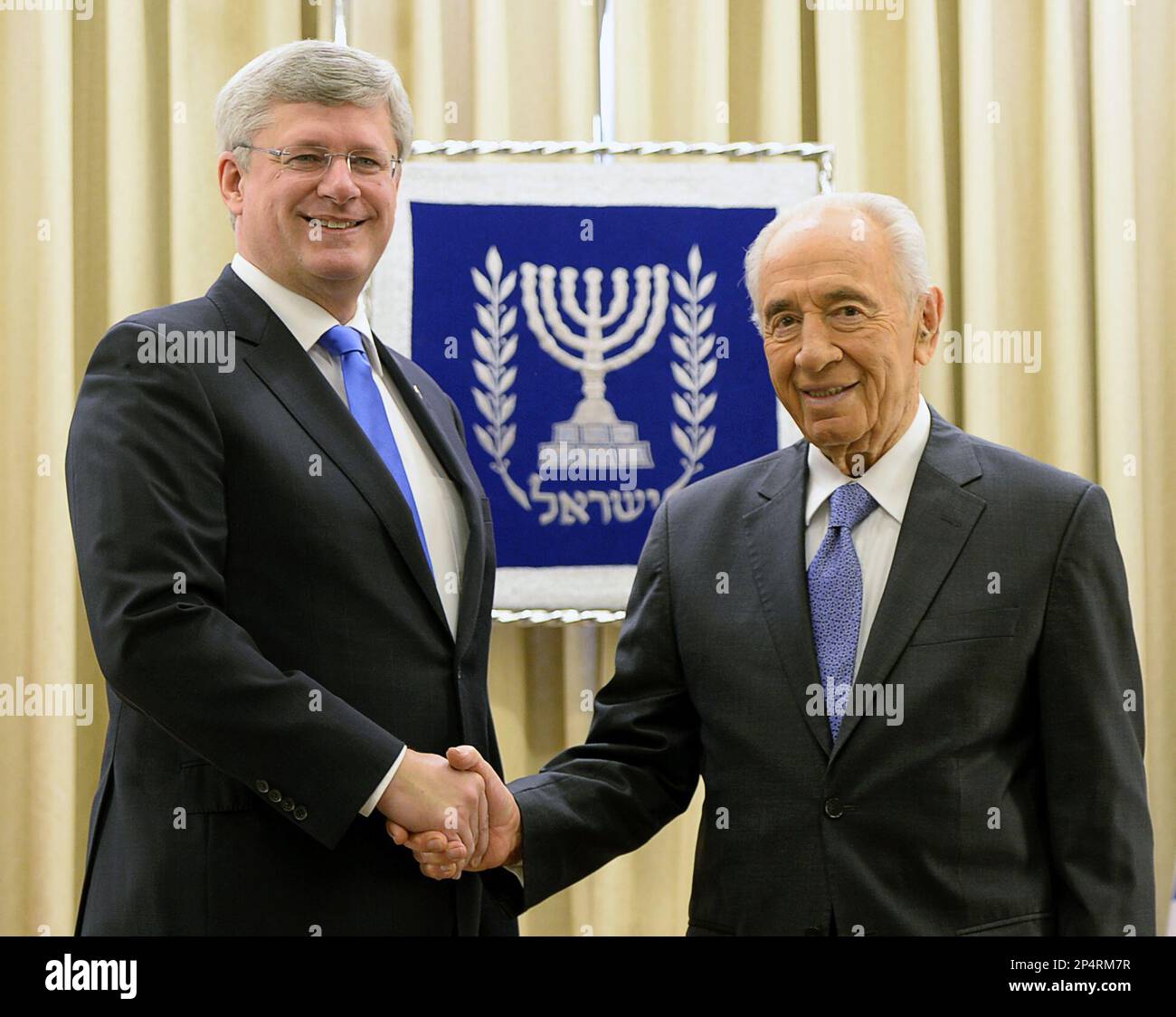 Prime Minister Stephen Harper meets with Israeli President Shimon Peres ...