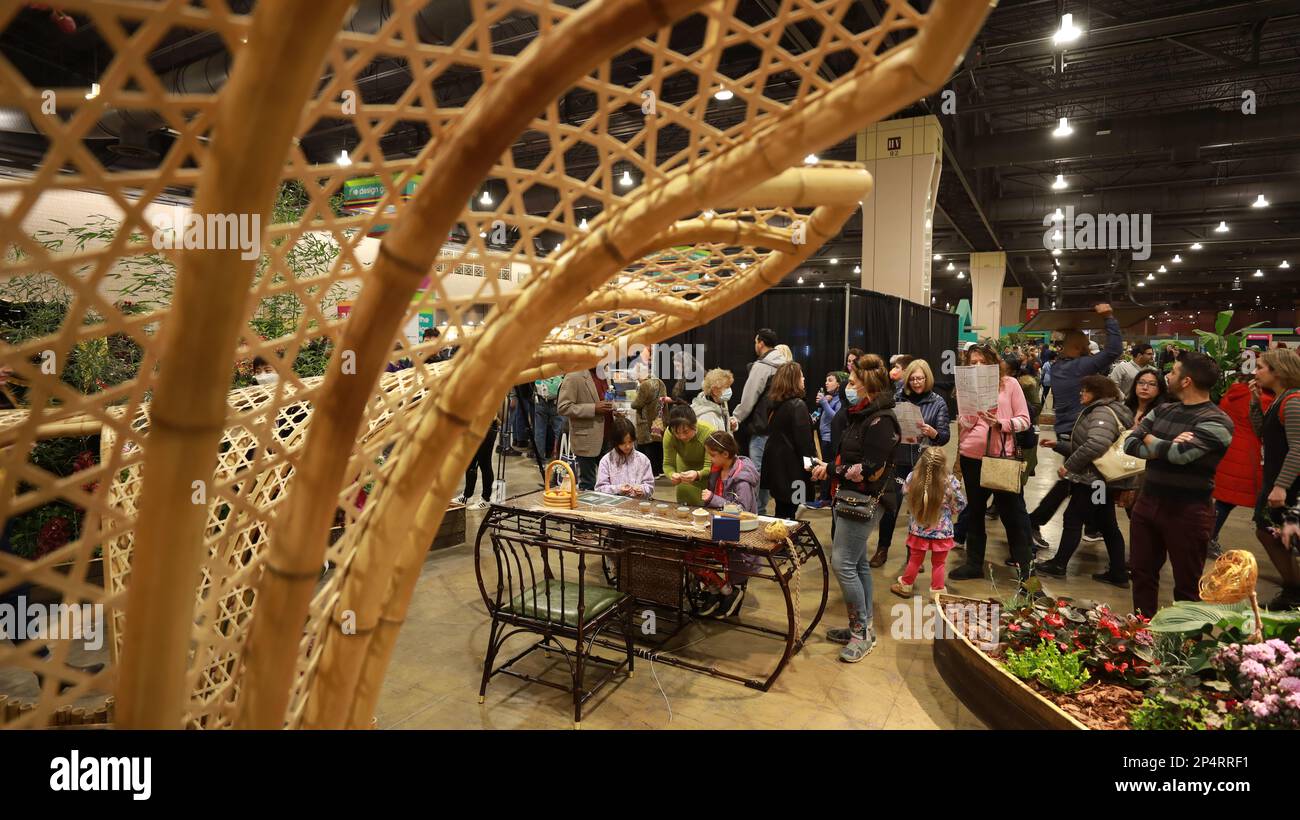 Philadelphia, USA. 4th Mar, 2023. People visit the Chengdu garden at ...