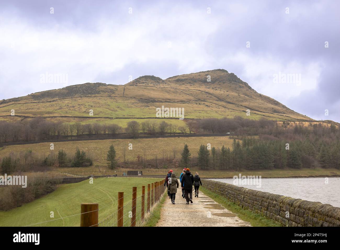 Walk along Dovestone reservoir in Peak District at Saddleworth Moor in ...