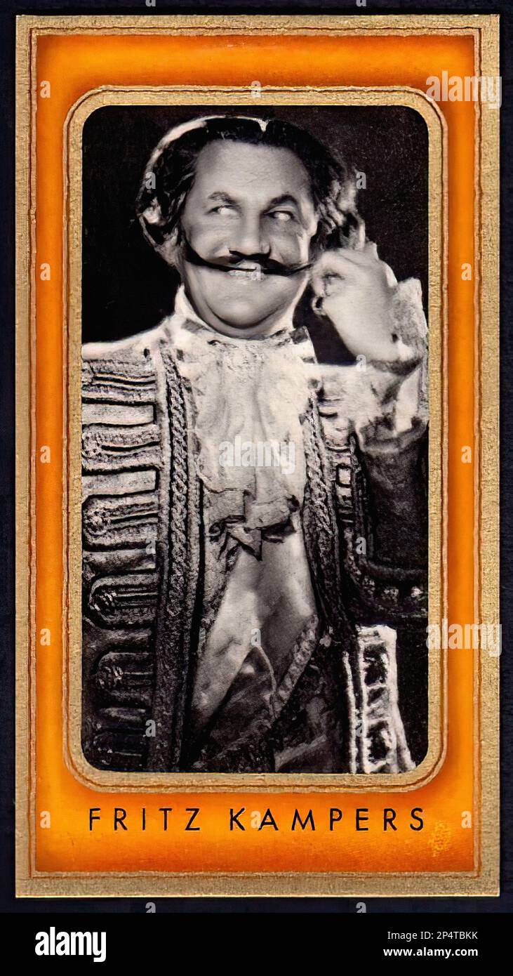 Portrait of actor Fritz Kampers - Vintage German Cigarette Card Stock Photo - Alamy