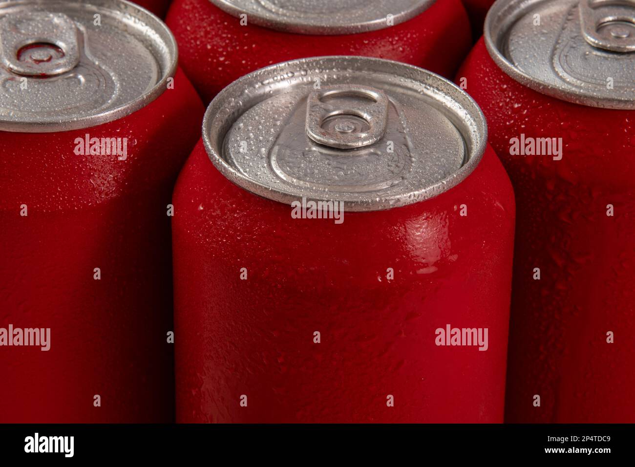 Group of aluminum soda cans, chilled, frozen and with water drops Stock ...
