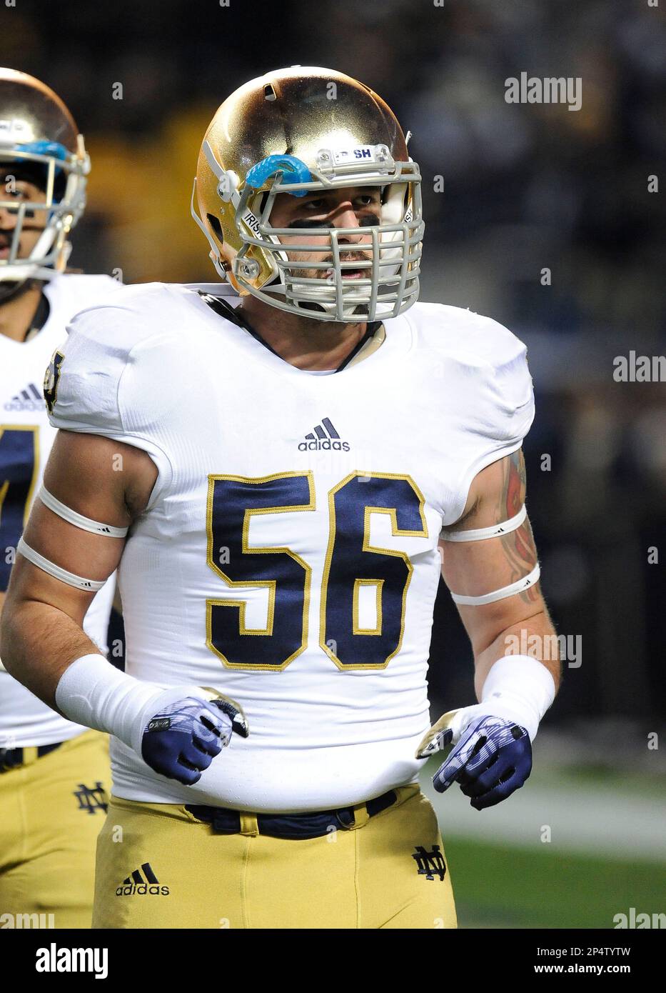 Notre Dame Fighting Irish Anthony Rabasa (56) during a game against the ...