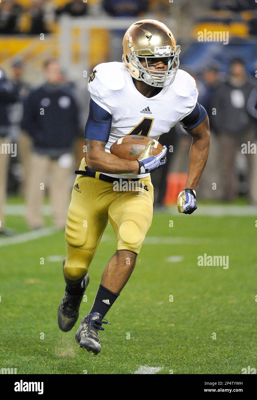 Notre Dame Fighting Irish George Atkinson III (4) during a game against the Pittsburgh Panthers ...